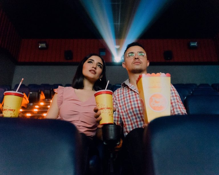 2D vs. 3D: Exploring the Differences in Movie Viewing - 25Magazine
